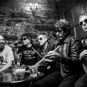 See Tickets - THE SPLIT SQUAD Tickets and Dates