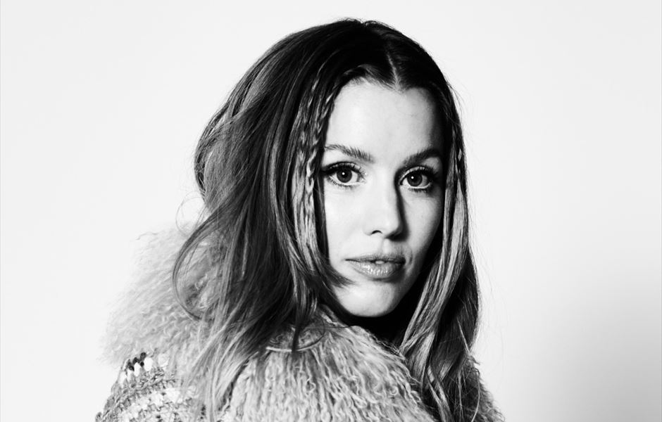 CAGGIE IS BACK WITH SATURN RETURNS LIVE! - Gigs And Tours News