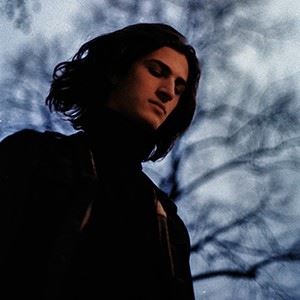 Roman Lewis Tickets and Dates